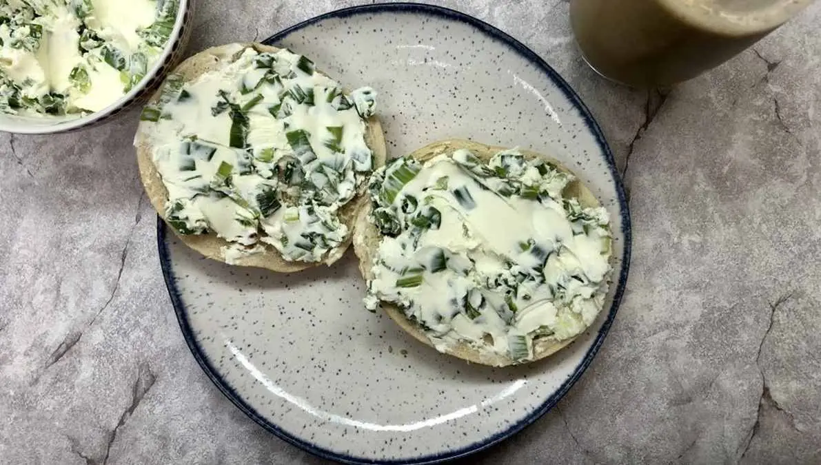 Recipe & How To Make Scallion Cream Cheese • Ricky Studio